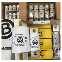 Đại lý bussmann 200FM 250FM 280FM 315FM 350FM 690V 125NHG00B FWP-40A14F 170M7058 170M7059 ...